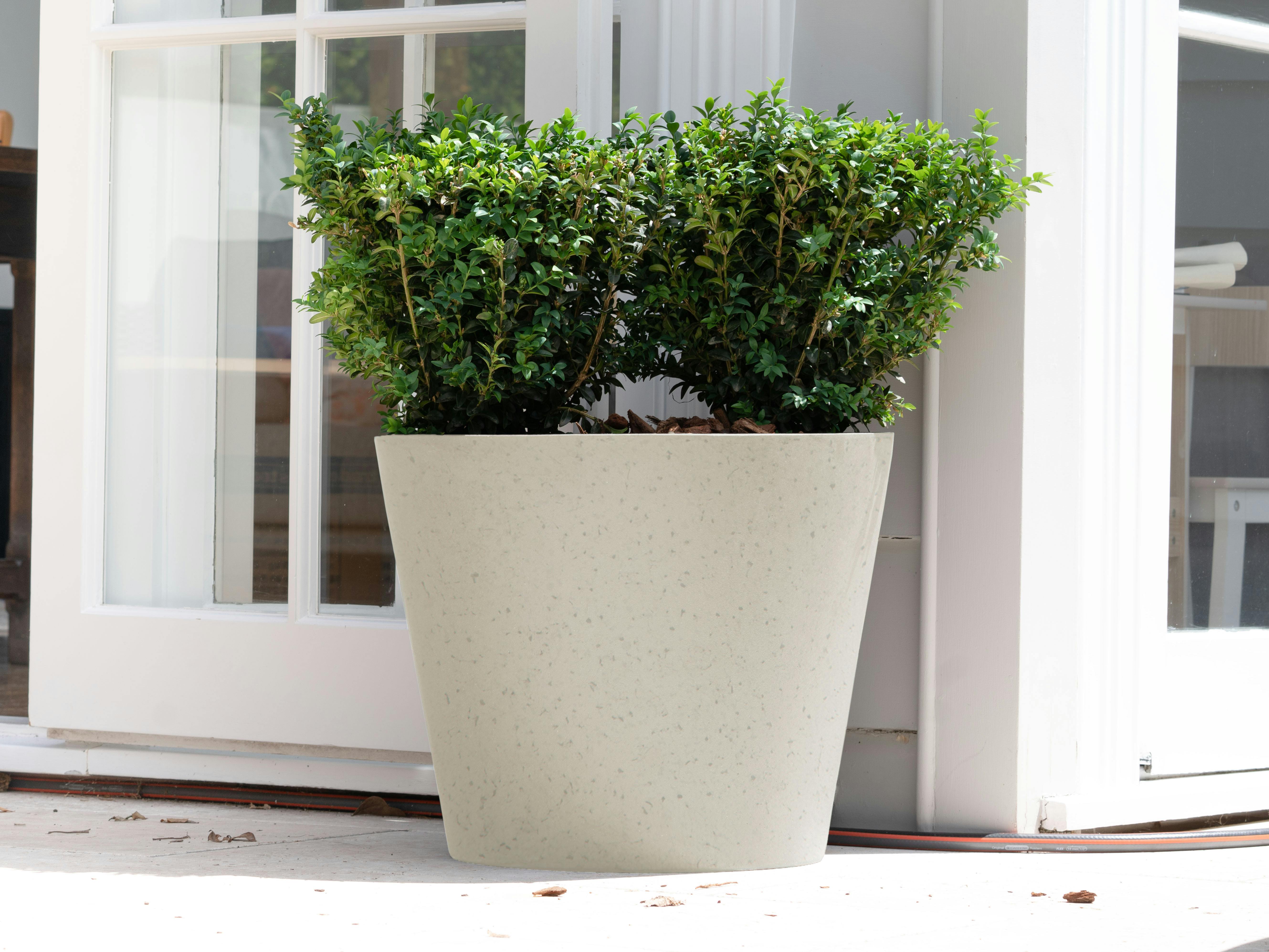 Cubeta Fiberstone Planter Terrazzo 95L - Planters - Pots & Planters ...
